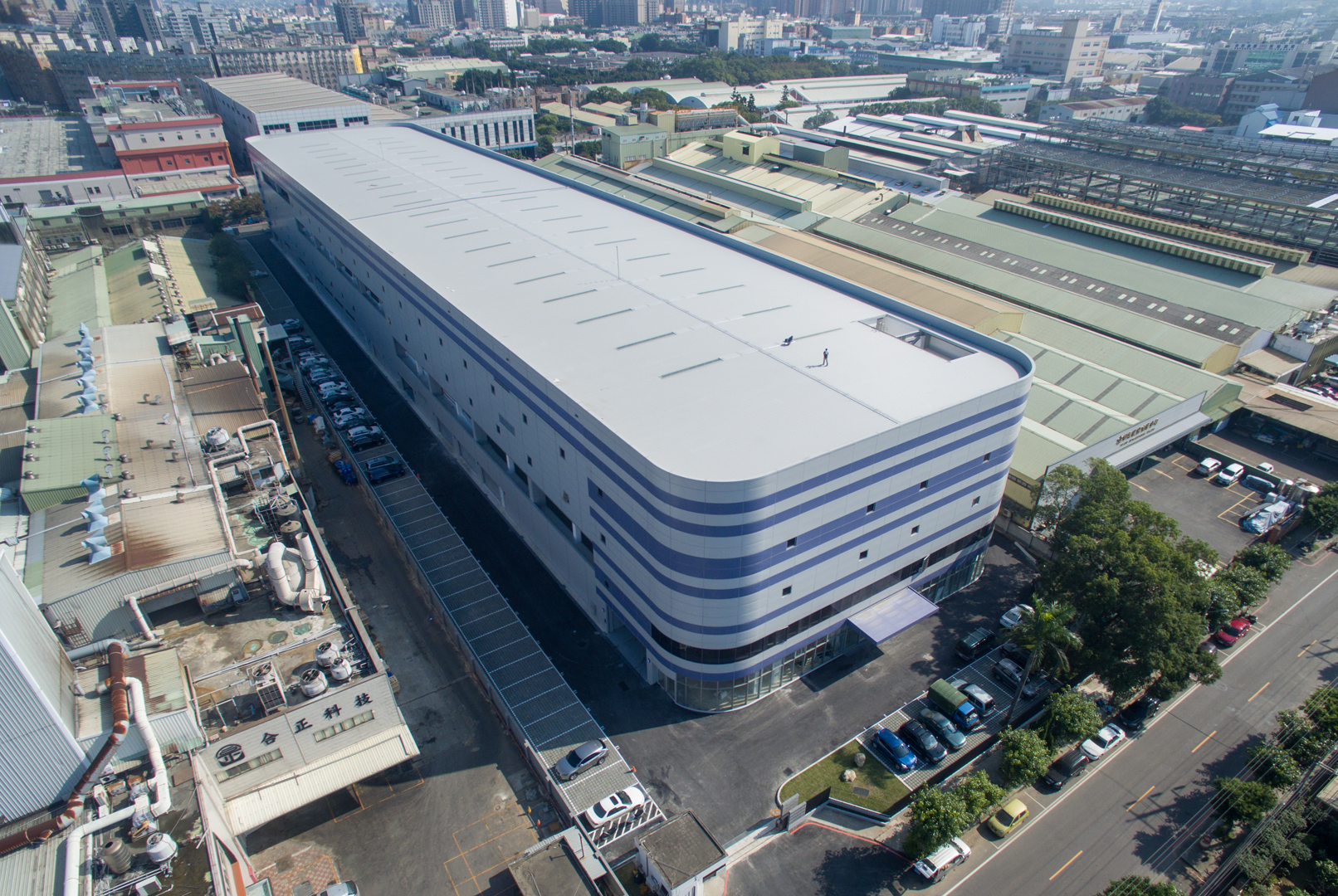 Subaru Automobile Warehouse Building at Jhongli Industrial Park ...